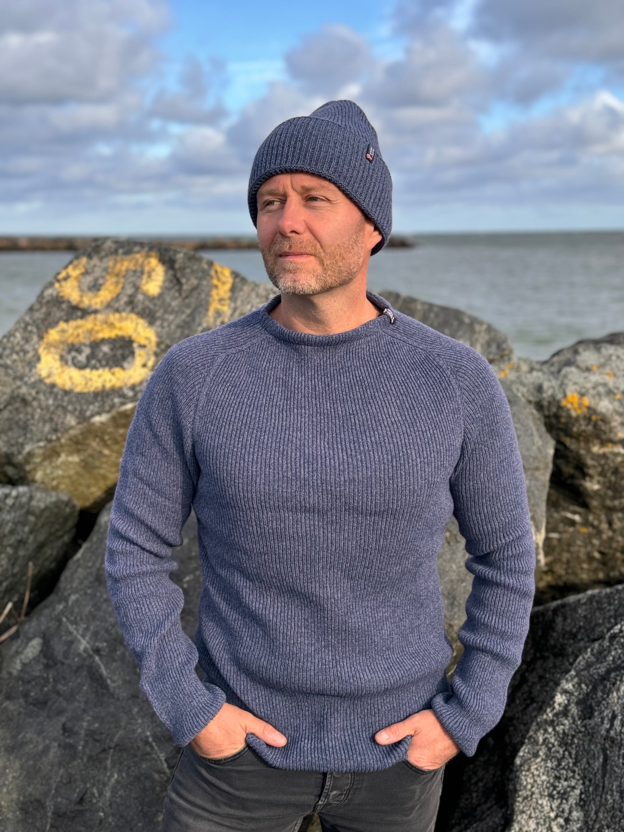 Striktrøje fra WOOLWEAR of Scandinavia 100% finuld